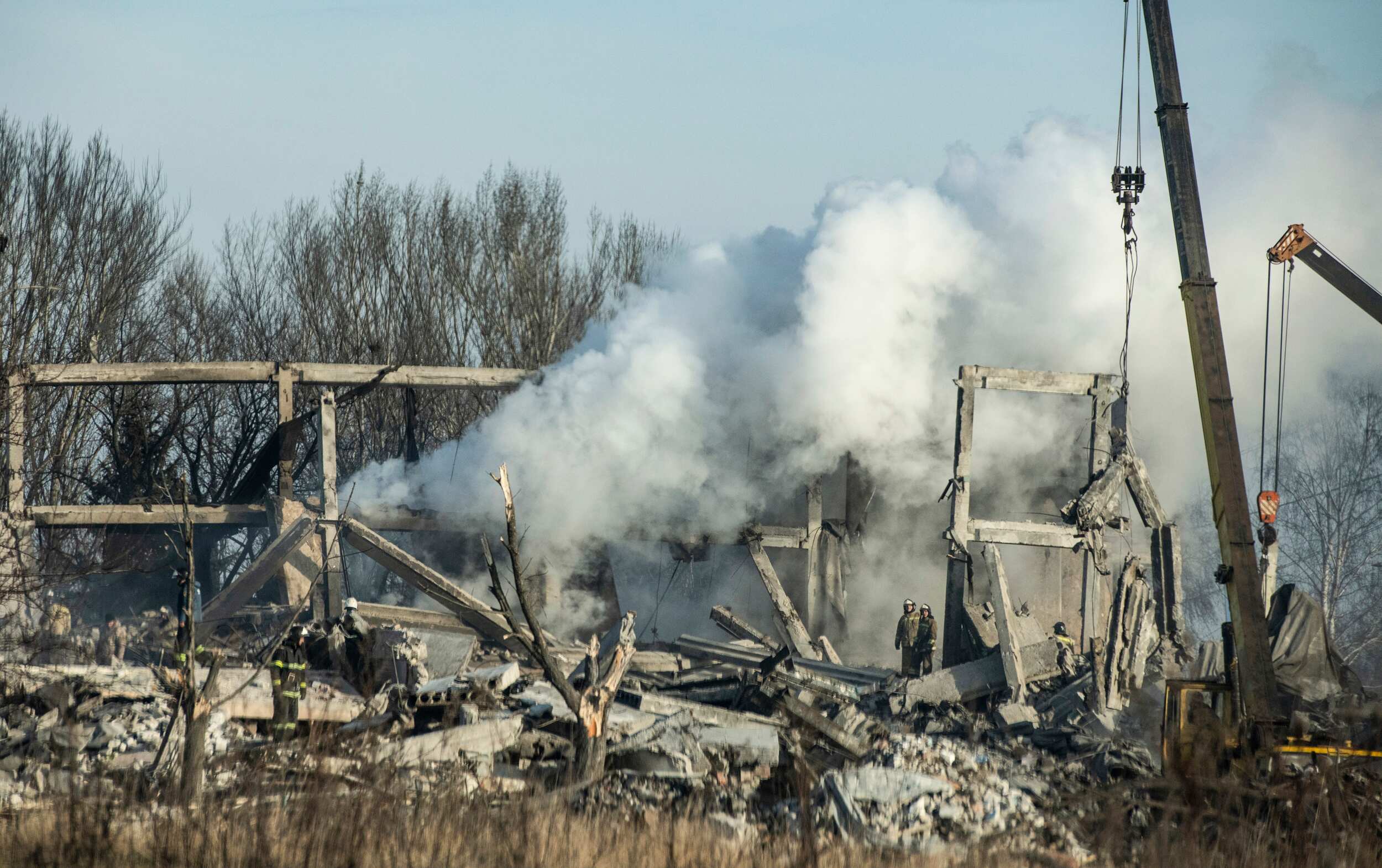 Watch: Aftermath of shelling in Makiivka in which dozens of Russian ...