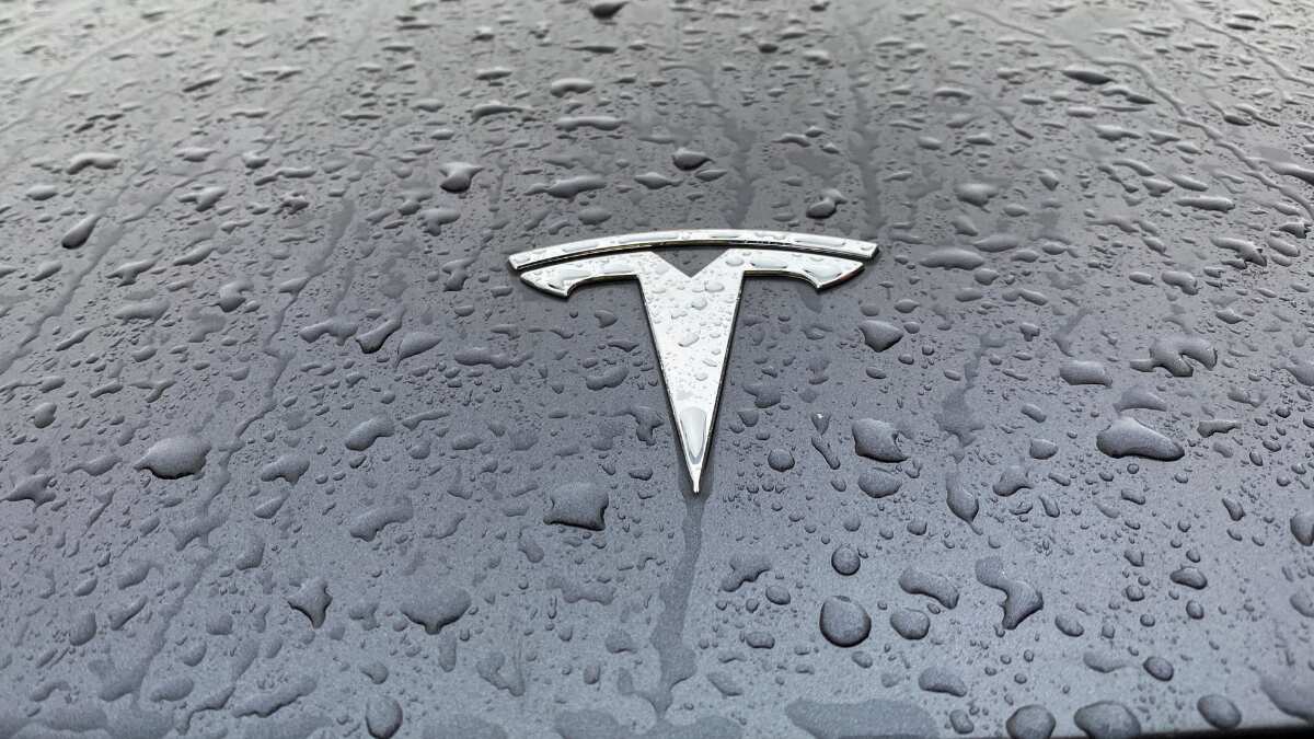 Driver of Tesla that fell 250 feet off California cliff arrested; all ...