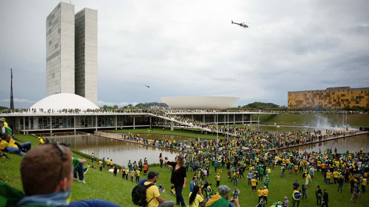 Brazil protests: Lula meets with cabinet; minister calls attack 'an ...