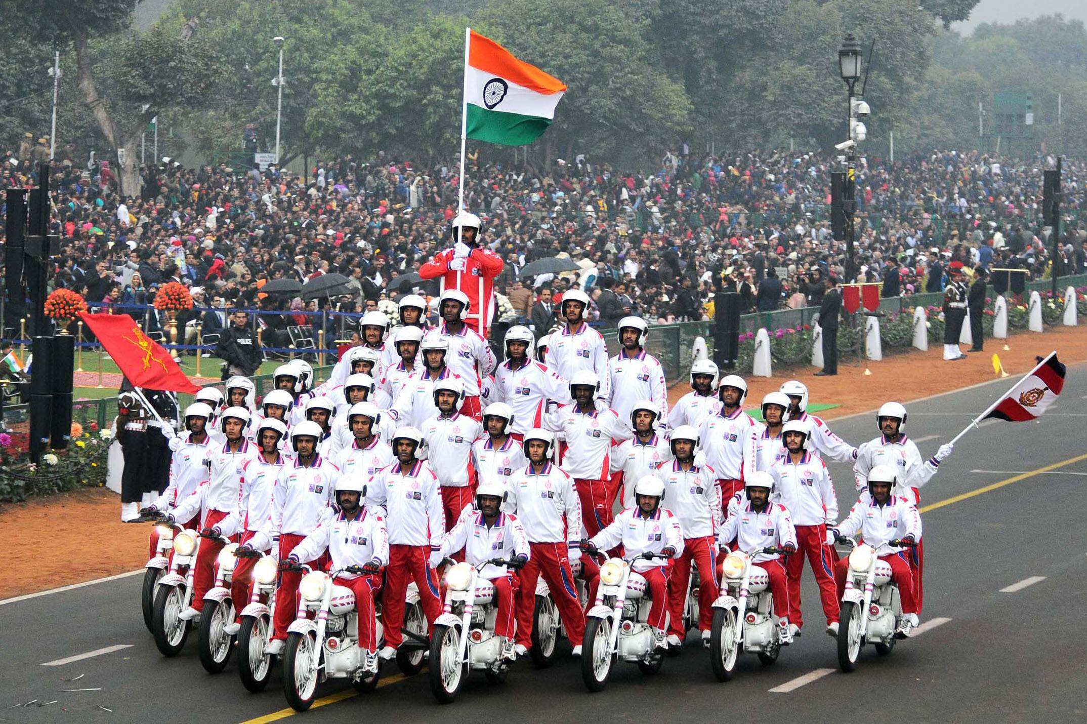 India's 74th Republic Day: Motorcycle Daredevils thrill with record ...