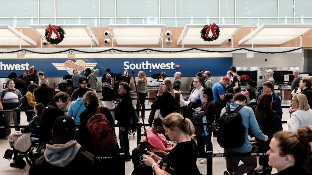 Over 1000 flights cancelled as parts of US brace for severe winter ...