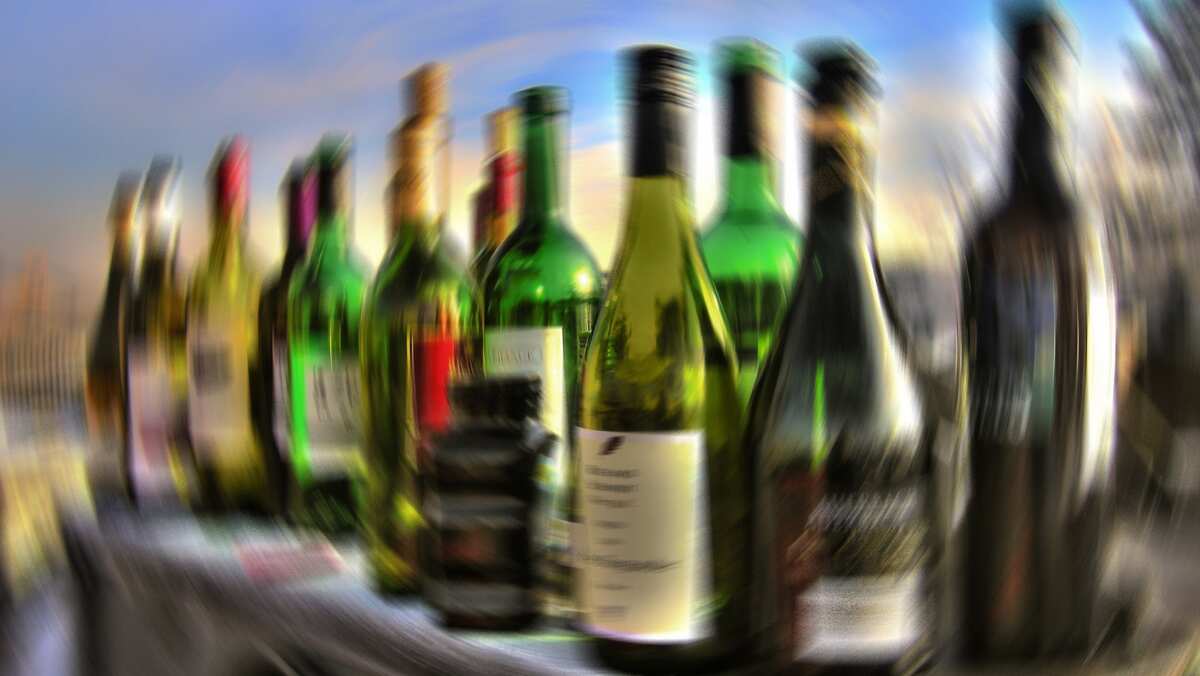 Kenya to solve its alcohol problem with 'one bar per town' plan - World ...