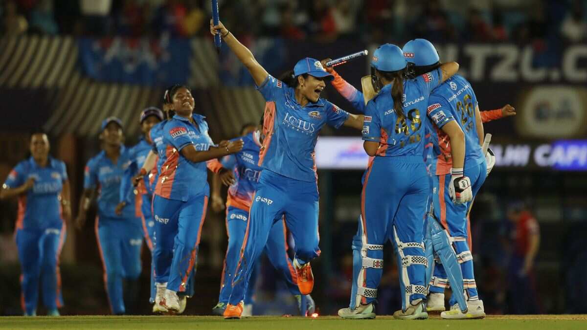 WPL 2023 Final, MI-W vs DC - W: Harmanpreet Kaur-led Mumbai Indians ...
