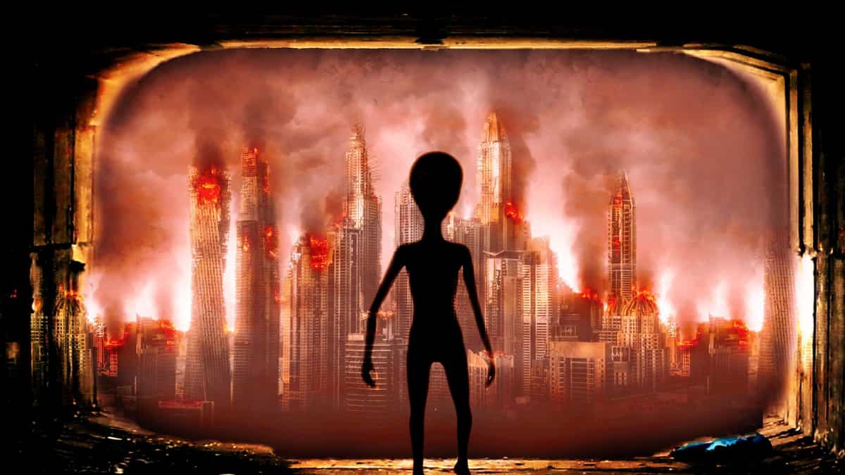 Aliens watching us through tiny probes, suggest Pentagon officials ...