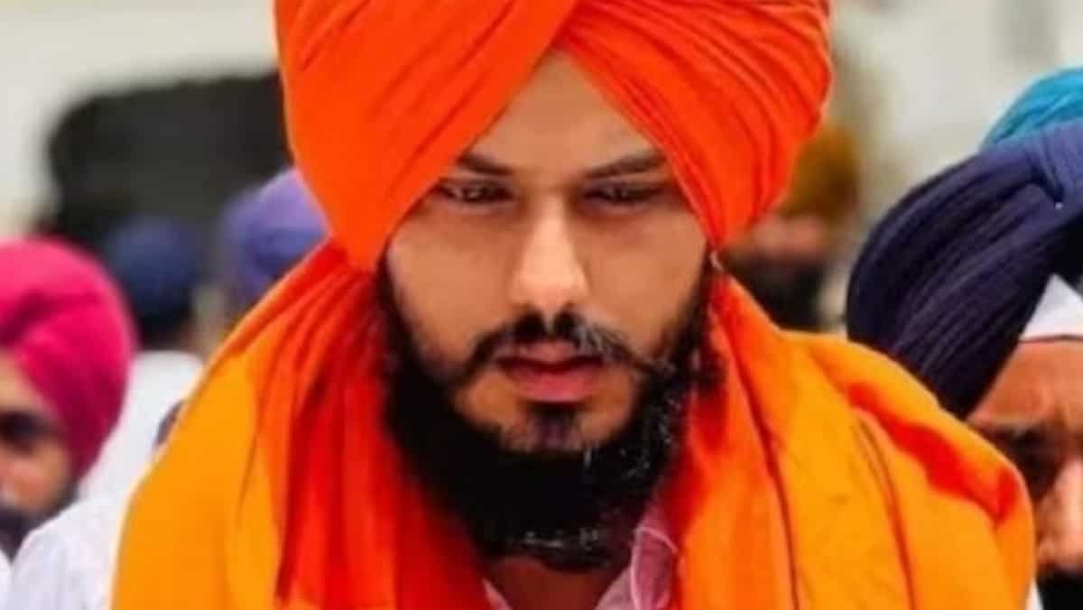 Amritpal Singh's close aide Papalpreet Singh nabbed in Amritsar - India ...