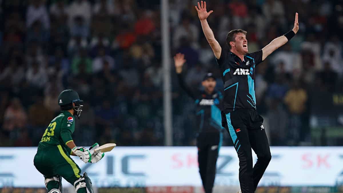 NZ vs PAK: Kiwis win 3rd T20I after Iftikhar scare, host lead series 2 ...