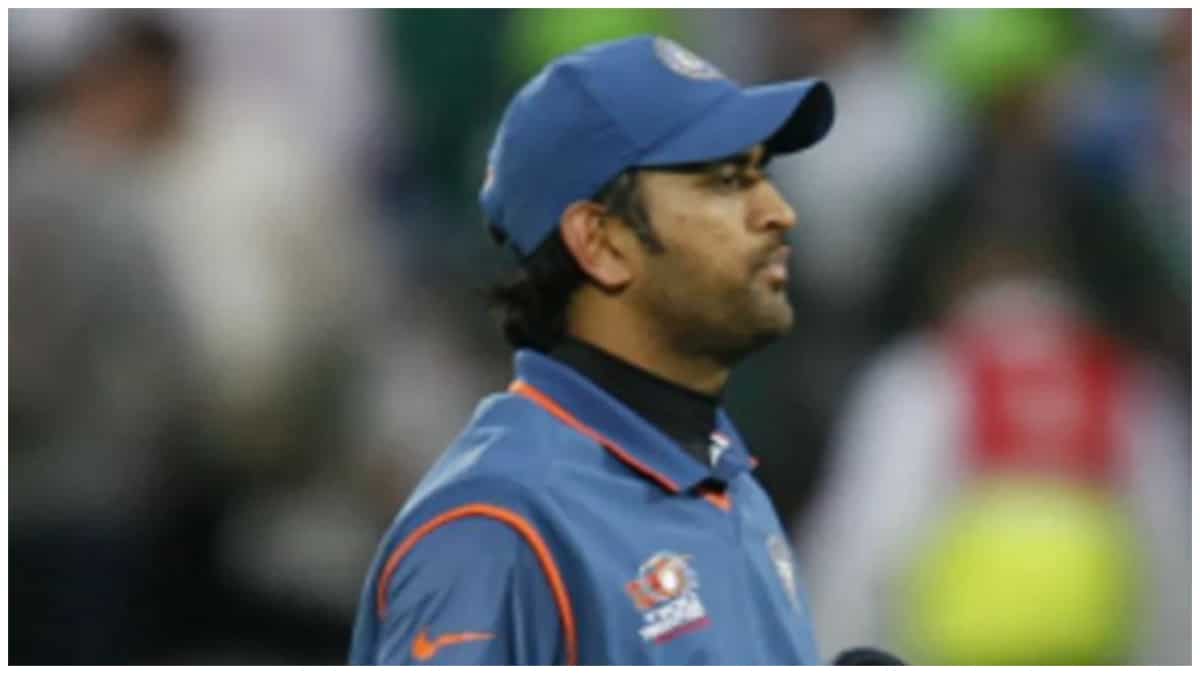 THROWBACK: When MS Dhoni apologised to Indian fans after Team India ...