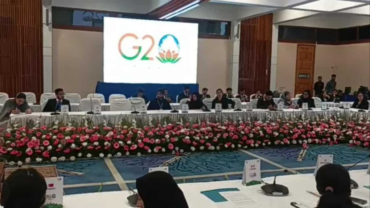 Kashmir: Department of Tourism hosts Model G20 Summit - India News News