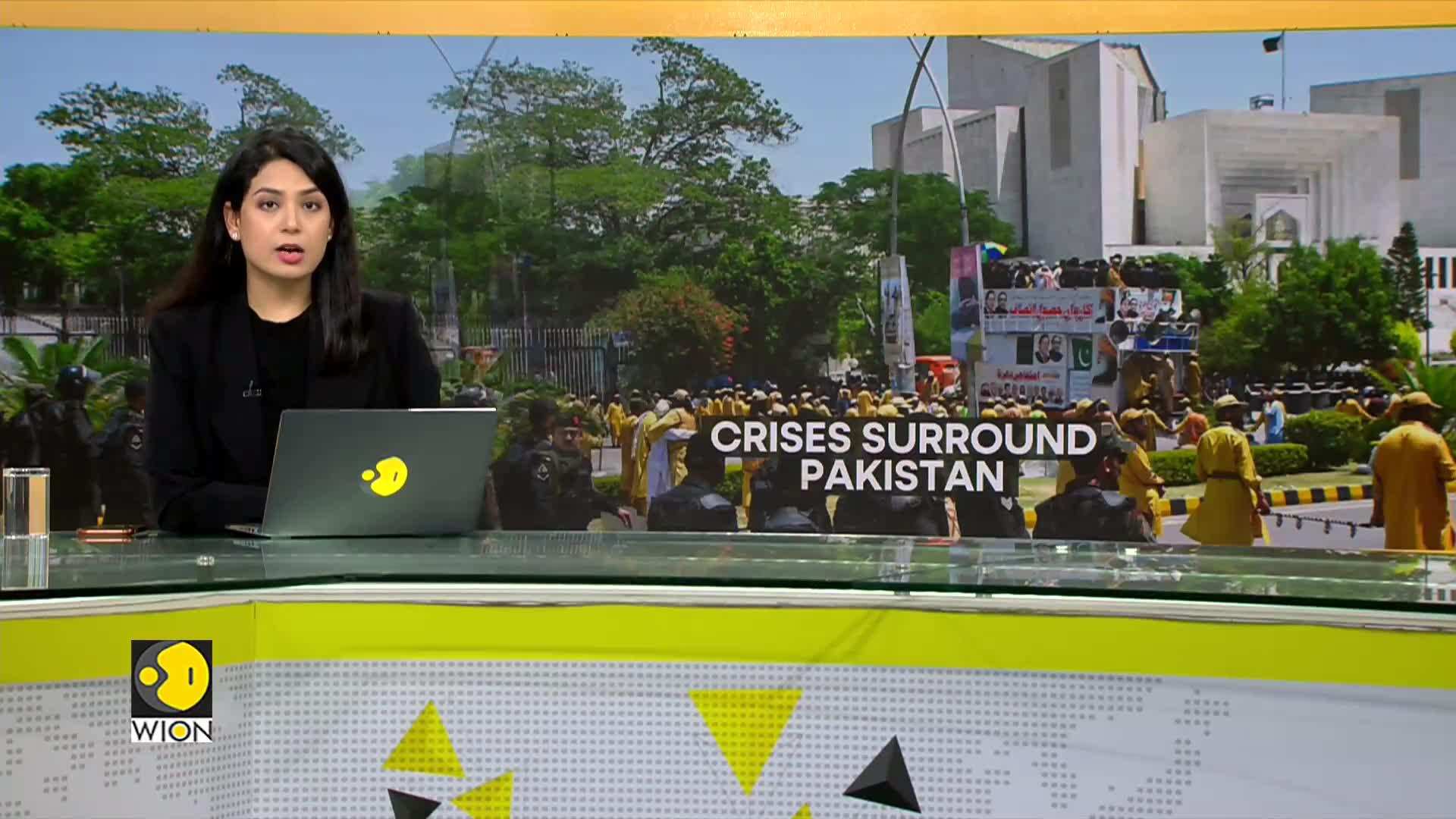 Pro-govt protesters accuse Pakistan Chief Justice of bias - South Asia News