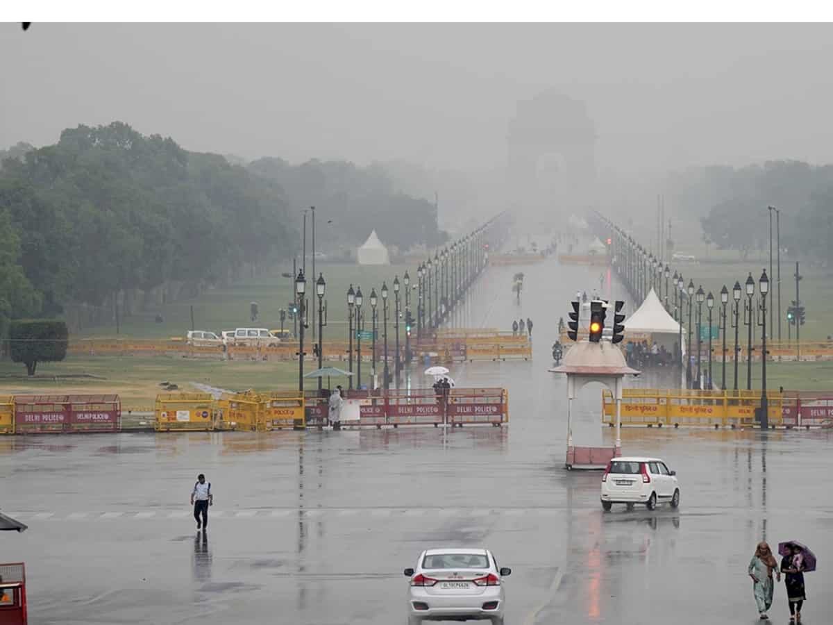 Delhi weather update: Thunderstorms with light rain in capital for next two days | More details ...