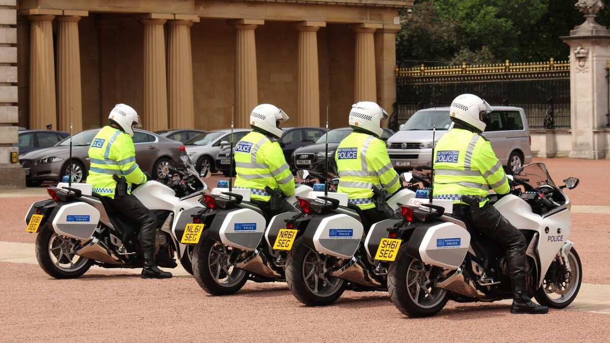 Over 1,000 London police officers taken off streets. Know why - World News