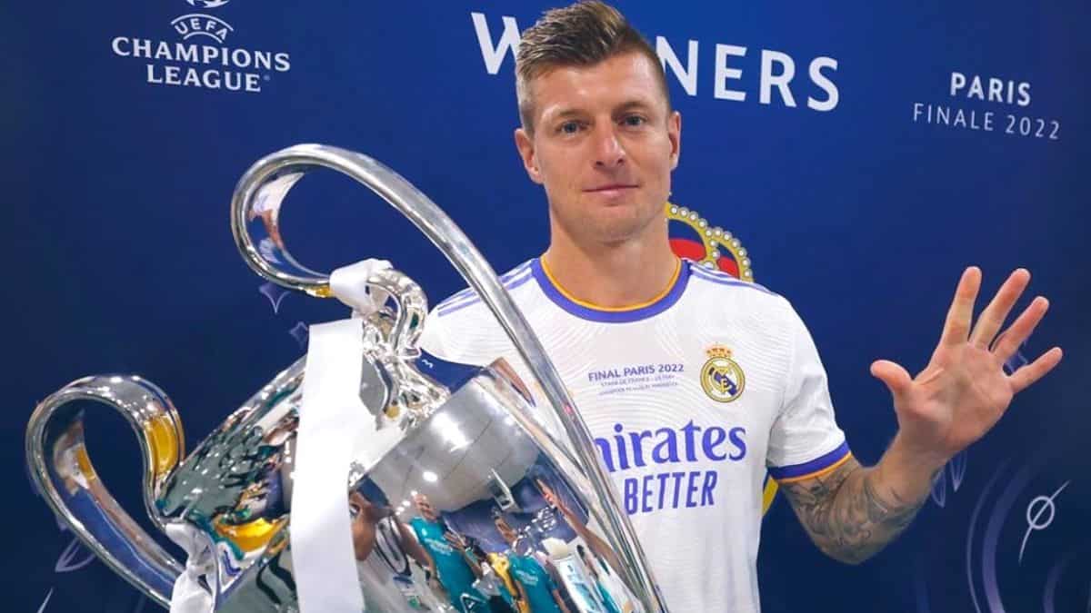 It's Official: Toni Kroos signs one-year contract extension on Real ...
