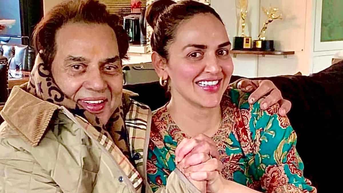 Dharmendra posts emotional note for Hema Malini, Esha Deol and Ahana ...