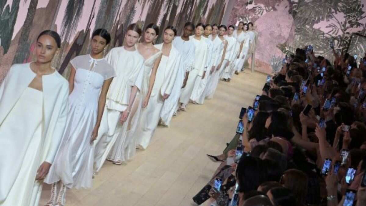 Dior presents Greek Goddesses-inspired collection at Paris Haute ...
