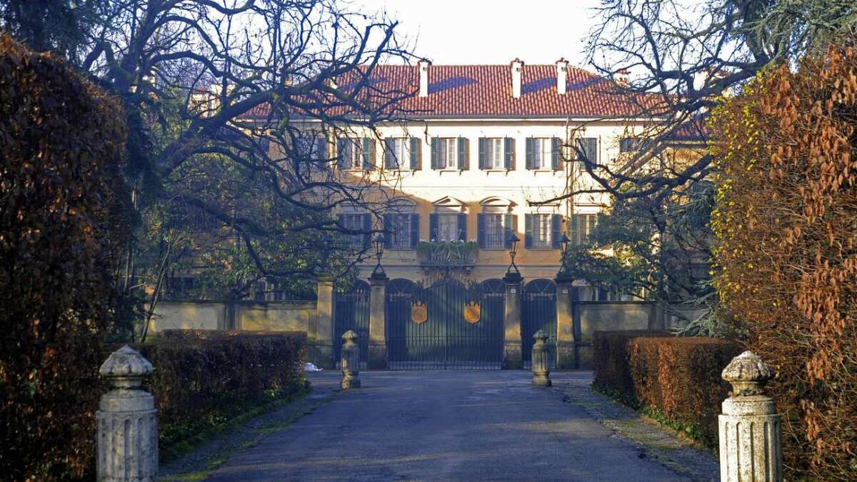 Silvio Berlusconi's mansion, the site of 'bunga bunga' sex parties, may ...