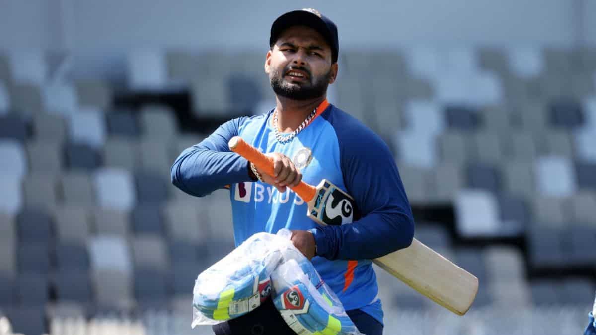 DDCA director Shyam Sharma provides latest update on Rishabh Pant's ...