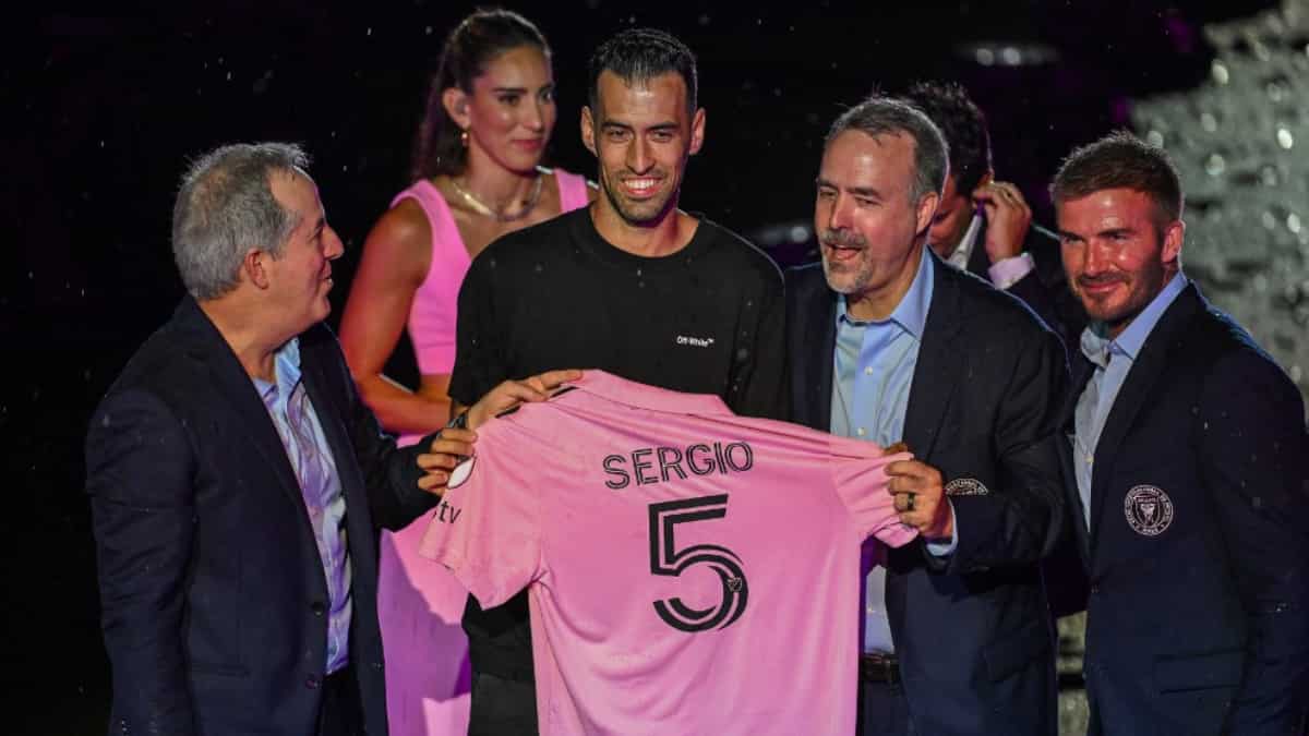 Football: Lionel Messi's former teammate Sergio Busquets joins him in Inter Miami - Sports News