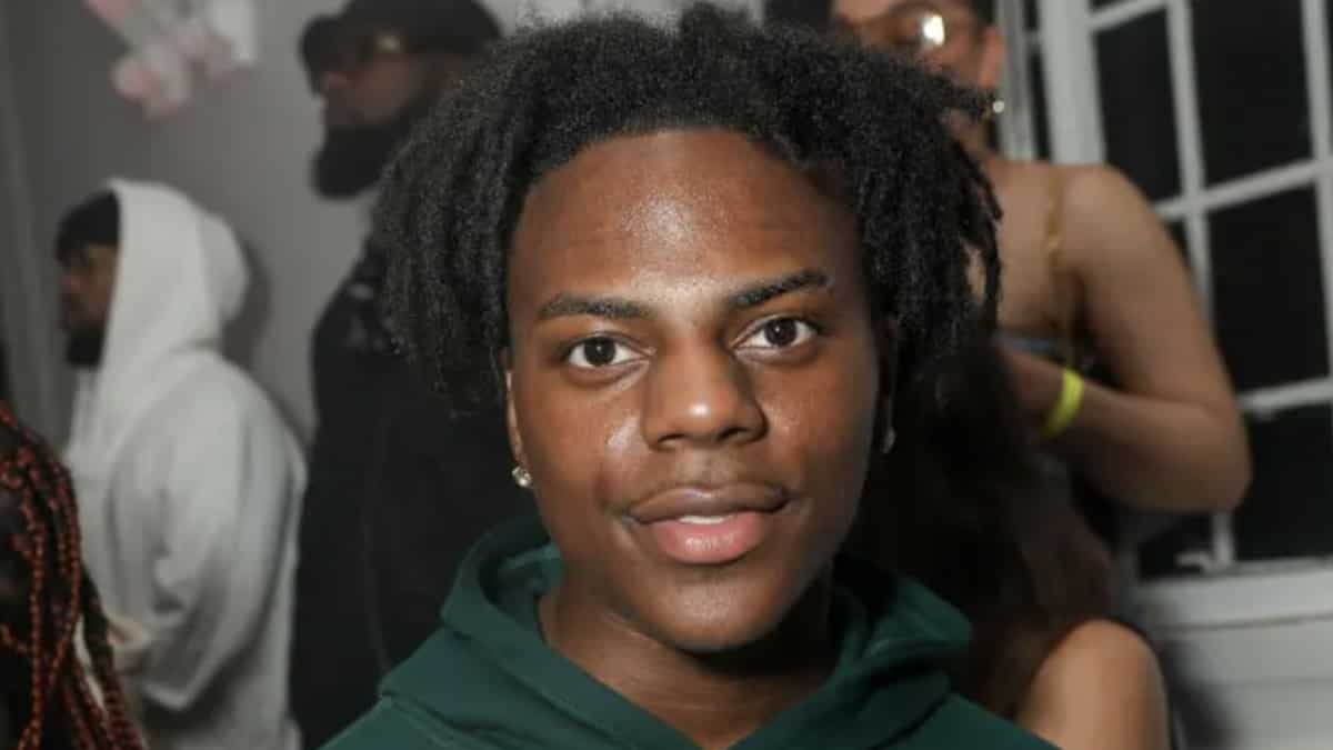 American YouTuber IShowSpeed accidently flashes his privates on live ...