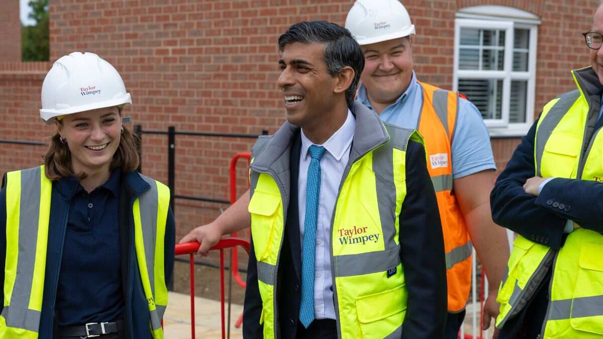 PM Rishi Sunak draws flak for helicopter ride to Norwich for marking ...