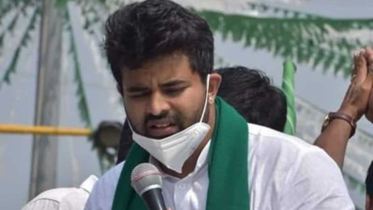 Karnataka HC declares JD(S) MP Prajwal Revanna's 2019 election null and ...