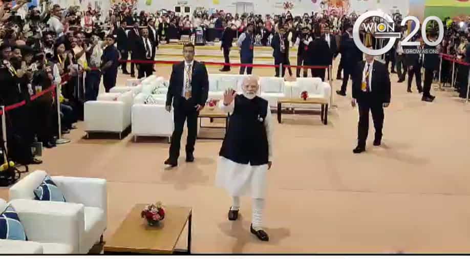 G20: PM Modi greets people at Bharat Mandapam after summit concludes ...