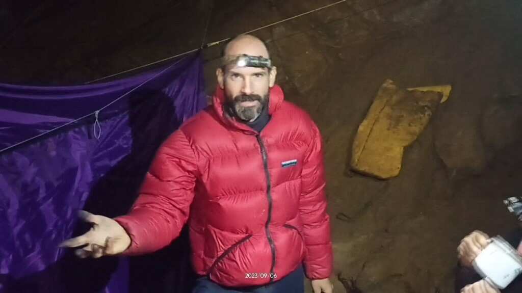 American explorer stuck 3,700 feet deep in Morca Cave rescued after 9 ...