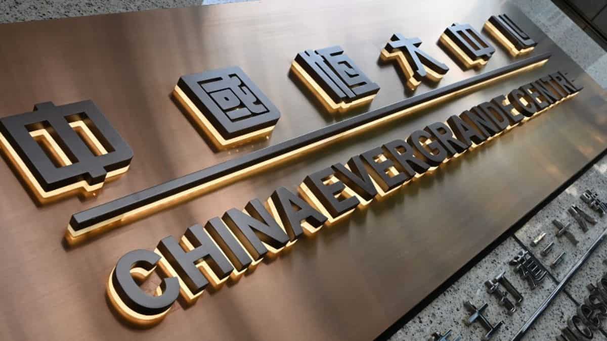 China's Evergrande resumes Hong Kong trading - Business & Economy News