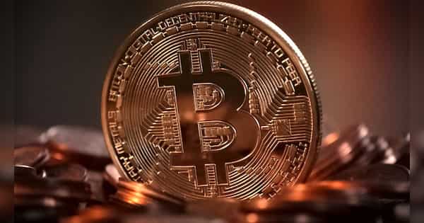 US SEC approves Bitcoin ETFs, paving the way for Crypto market revolution - Business & Economy News