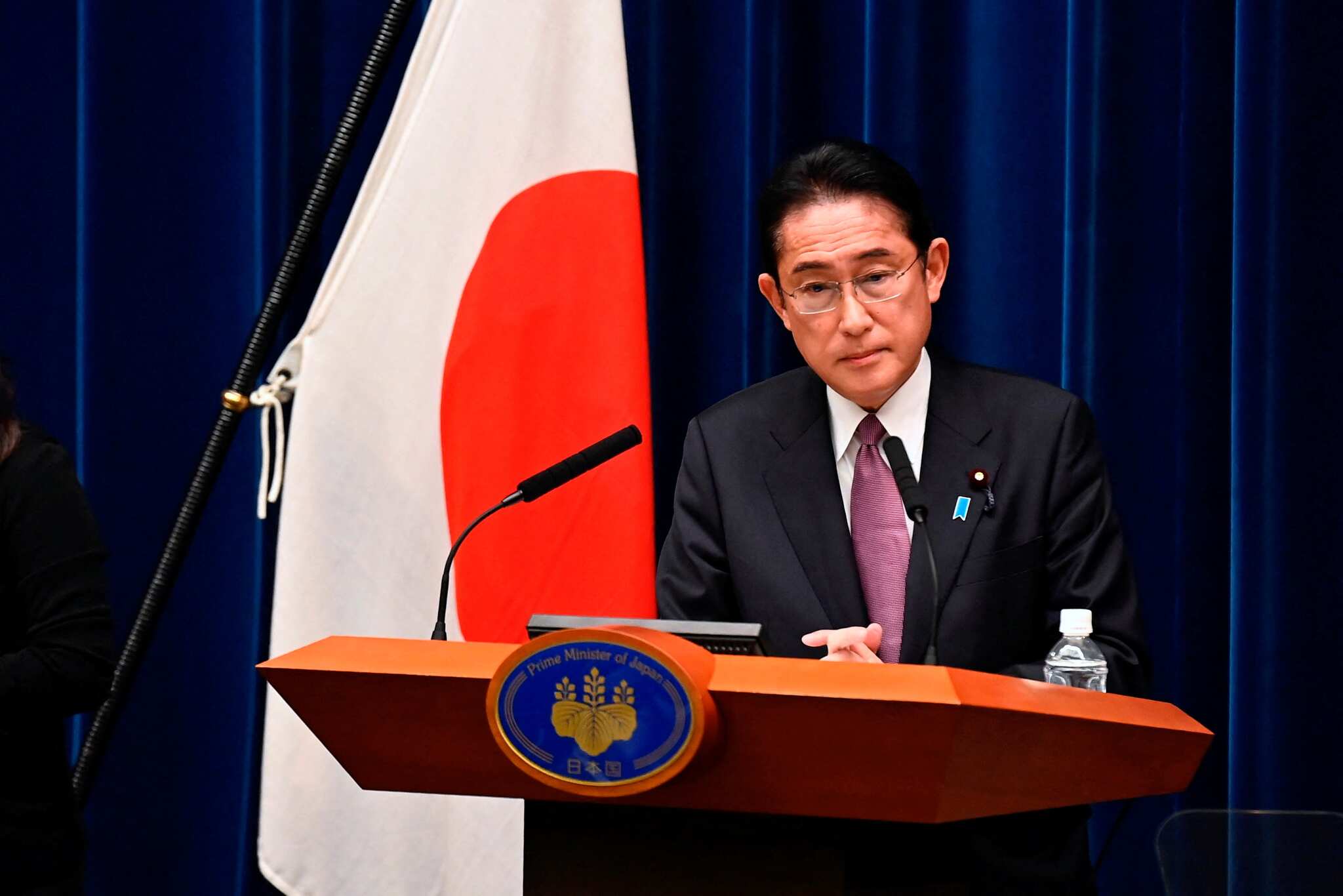 Japan announces $113 bn package to counter inflation woes - Business ...