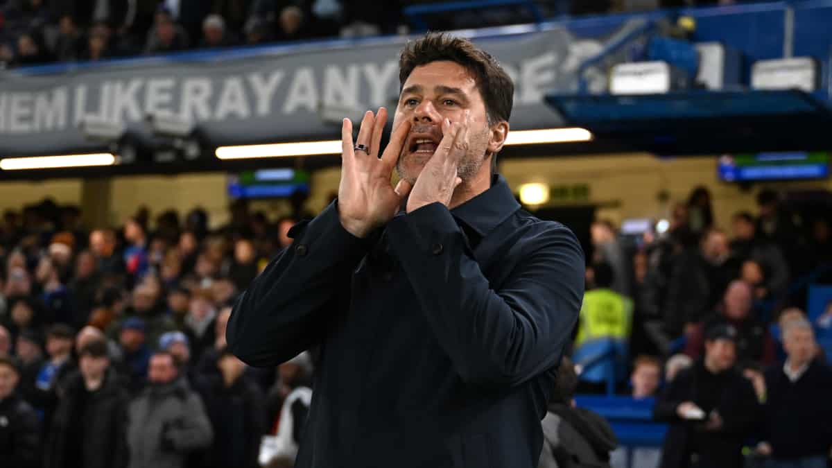 'F*** off Mauricio': Chelsea fans boo manager Pochettino after ...