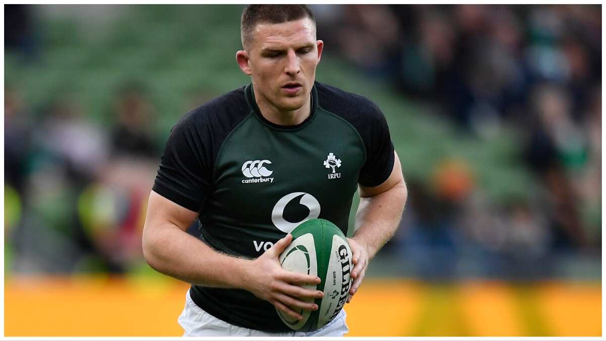 Rugby: Ireland wing Andrew Conway retires at 32 due to knee injury ...