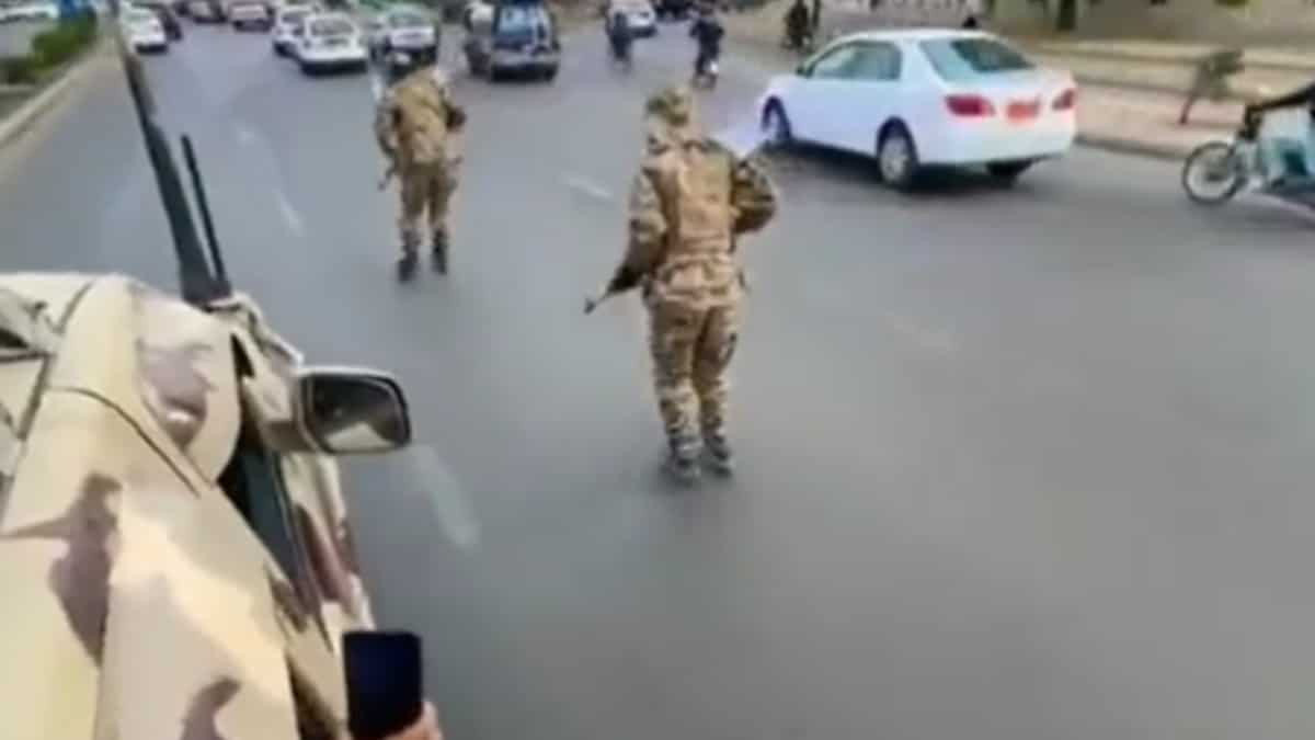 Video: Taliban patrol Kabul's streets with rollerblades and Ak-47 ...