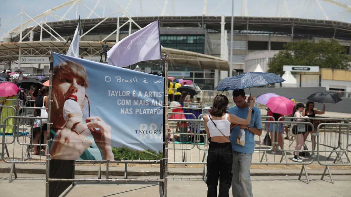 Taylor Swift concert organizer apologizes after Rio fan death ...