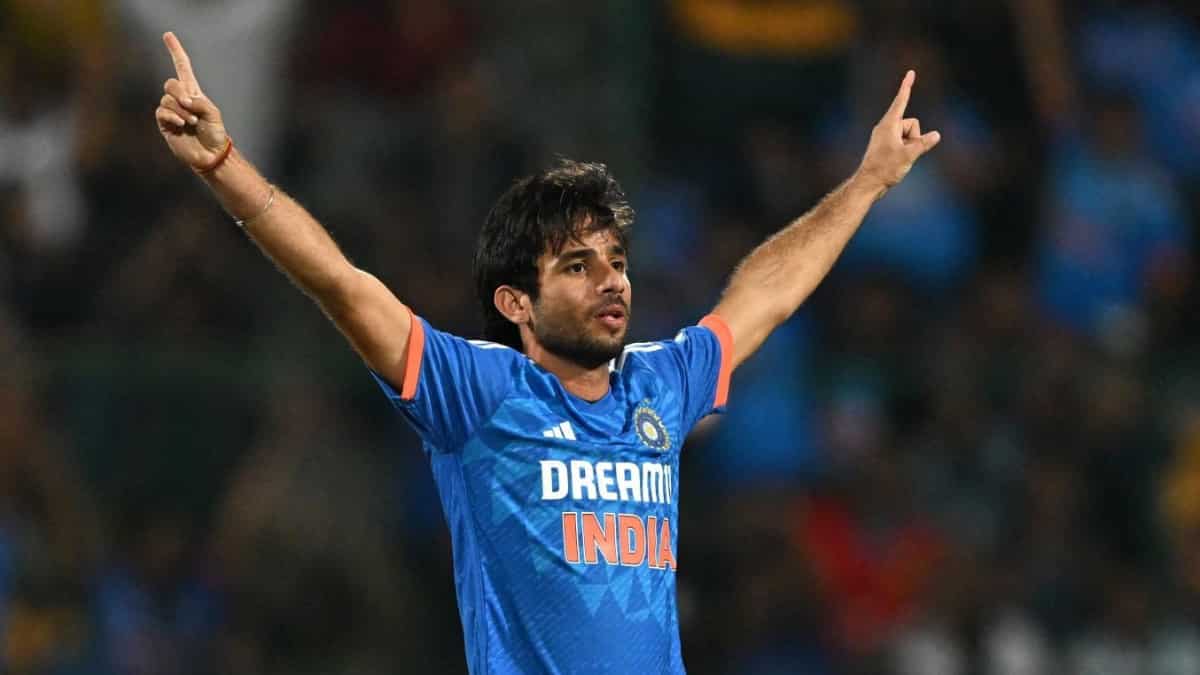 India's Ravi Bishnoi now No. 1 bowler in T20Is, pips Afghanistan's ...