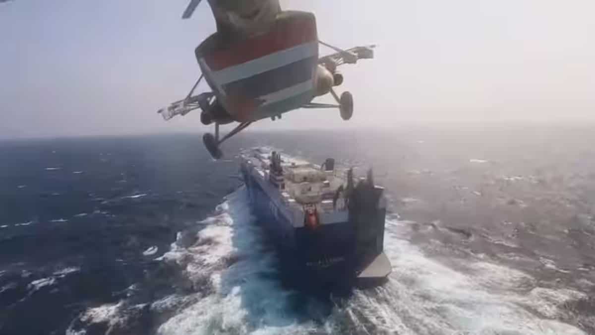 US destroyer successfully intercepts Houthi drone attack in Red Sea ...