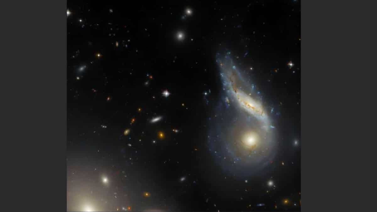 Hubble captures ‘monster merger’ of two galaxies. Is this the future of ...