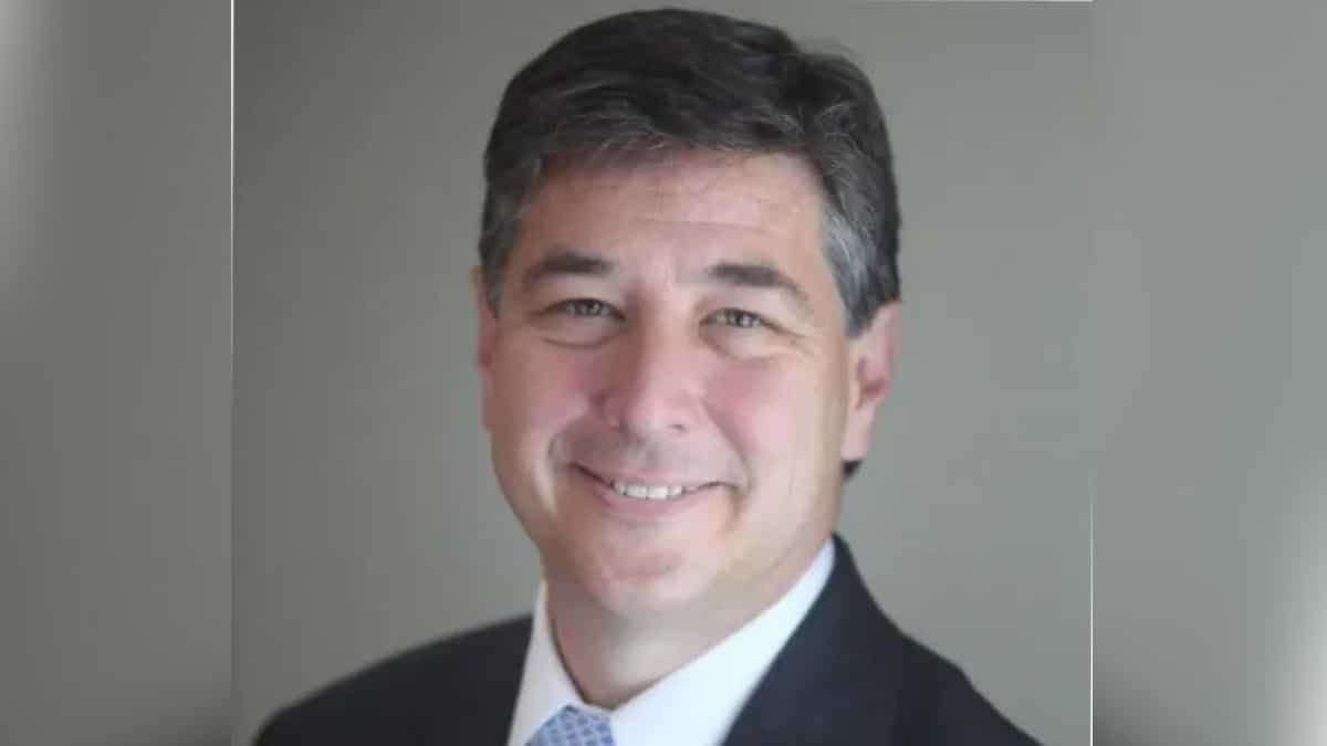 Former Trump aide Mike Gill succumbs to injuries, days after being shot ...