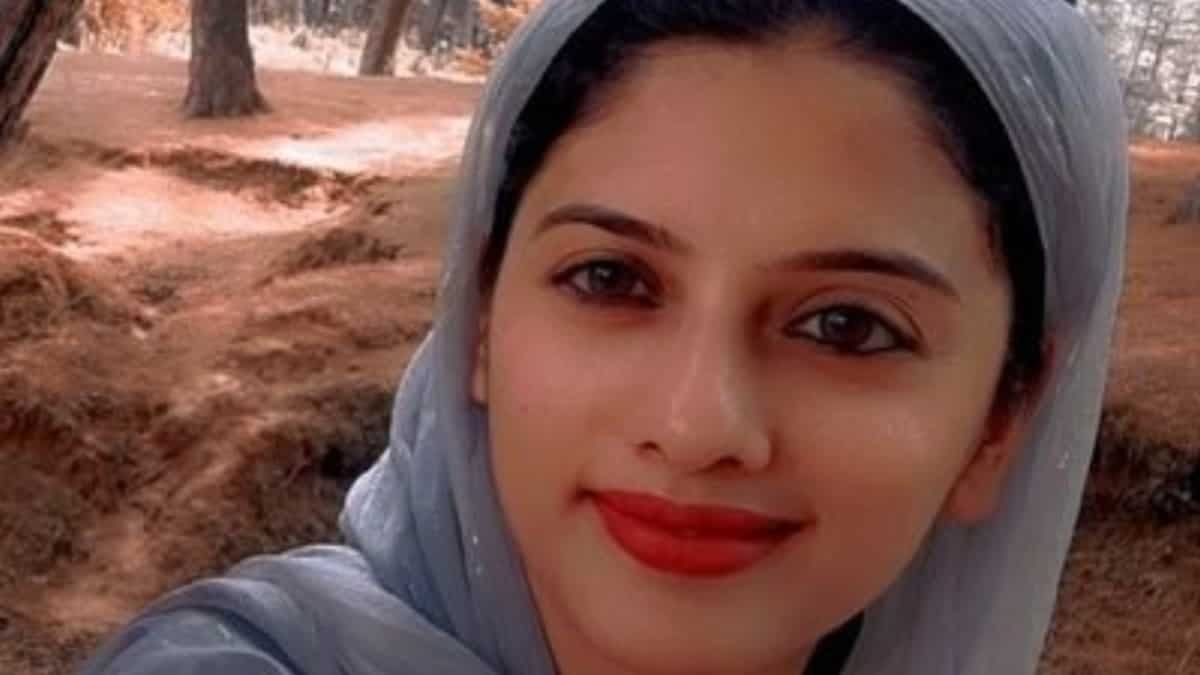 'I am not a Malala', Kashmiri journalist's words wow attendees in UK ...