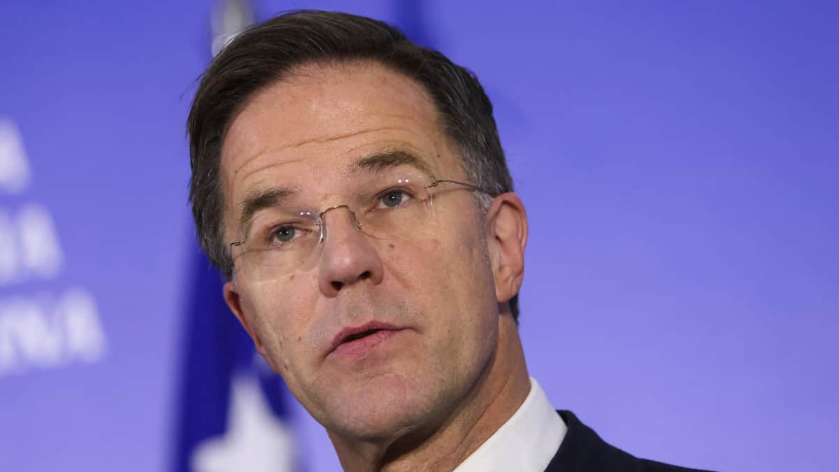 US, UK 'strongly' back Dutch PM Mark Rutte to be next NATO chief ...