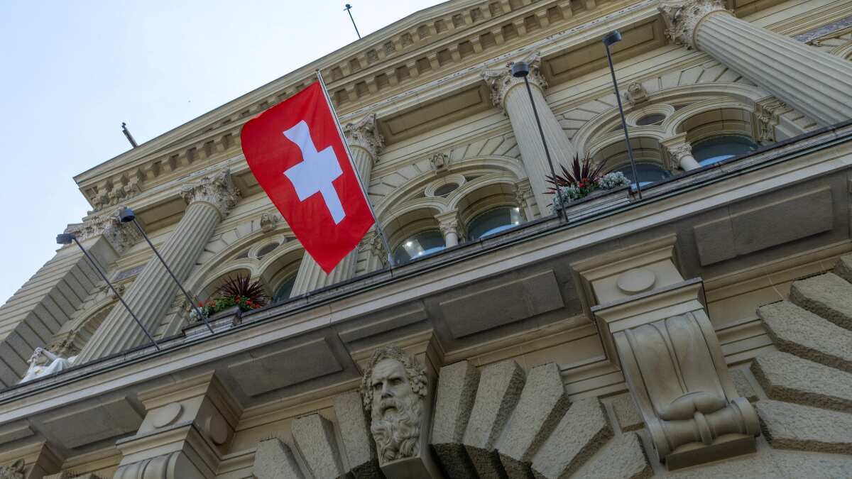 Swiss overwhelming vote in support of ‘historic’ pension increase ...