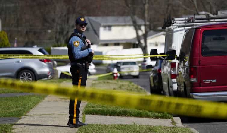 Philadelphia shooting suspect arrested after three people killed ...