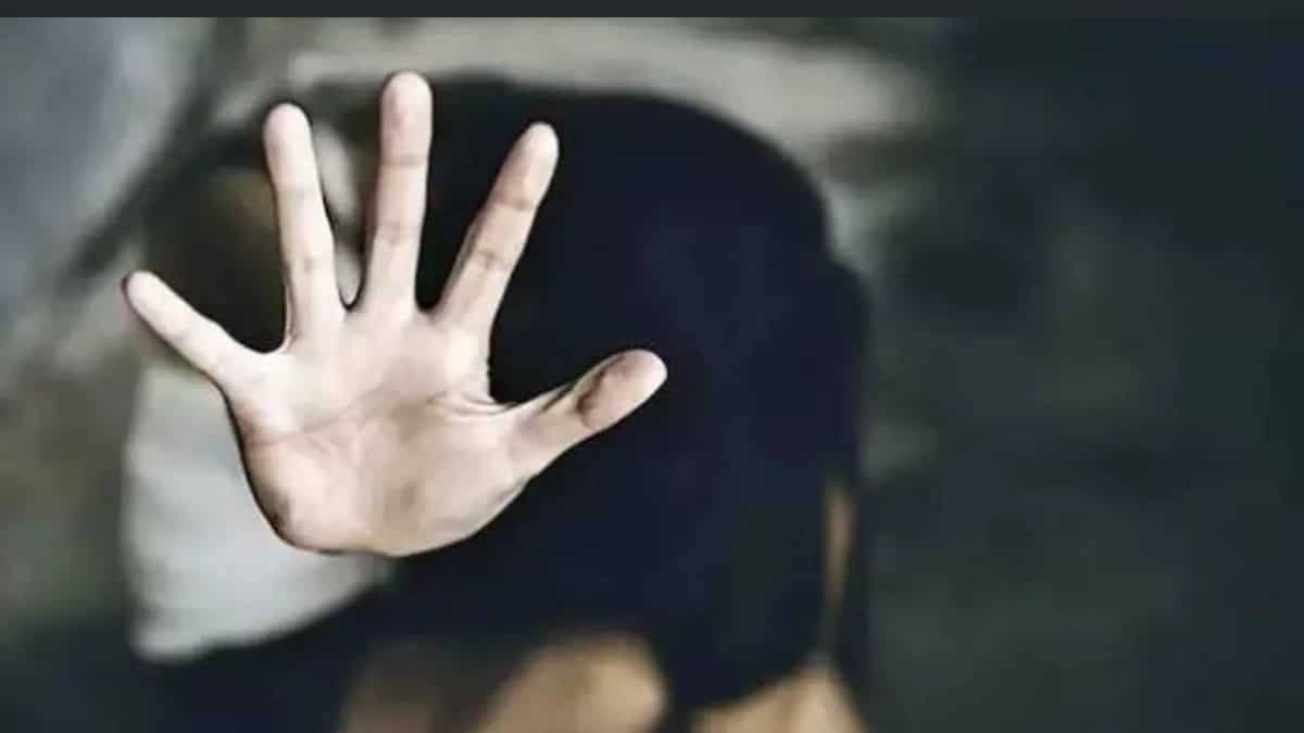 Woman with mental illness found roaming semi-naked in Indore, man ...