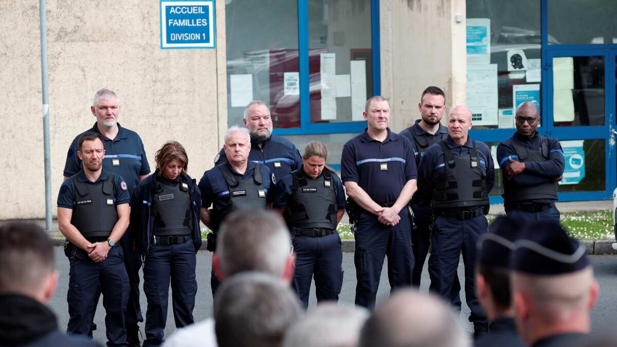 French police hunt killers in prison van ambush - World News