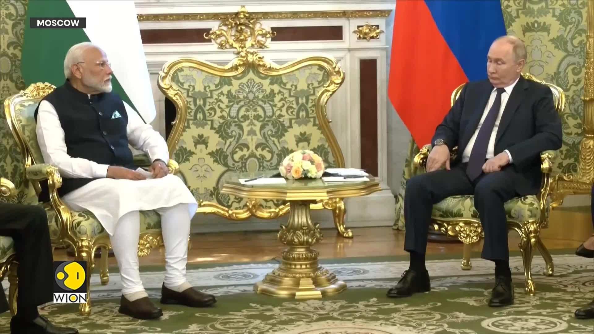 PM Modi in Russia: PM Modi interacts with Indian Diaspora in Moscow ...