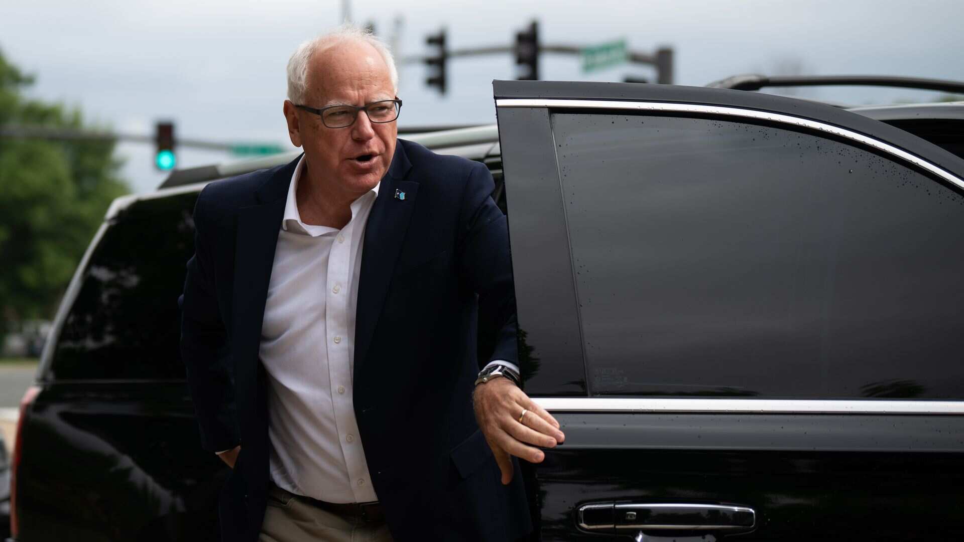 Watch | Tim Walz’s shocking reaction when questioned about Israeli ...