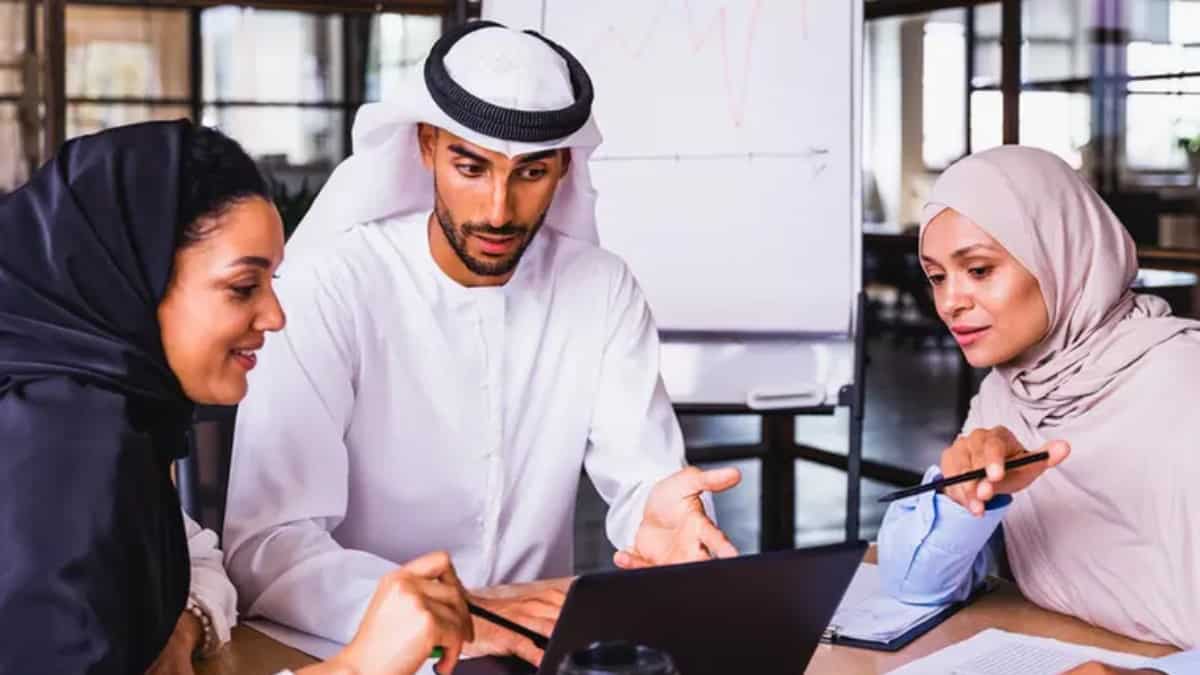 Dubai government employees to enjoy four-day work week this summer ...