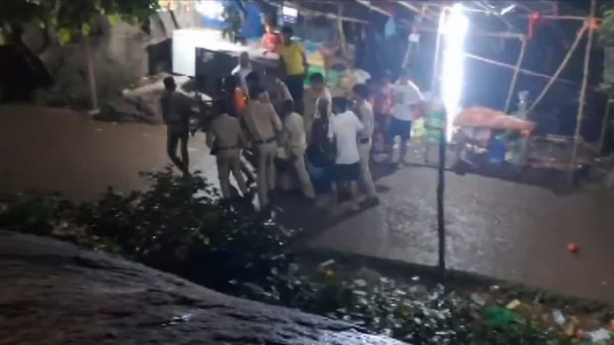 India: Stampede breaks out at Baba Siddhnath Temple in India's Bihar ...