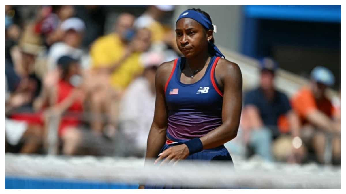 Defending champion Coco Gauff bows out in WTA Cincinnati opener ...