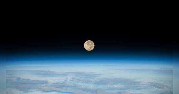 Earth has had two moons in the past. One of the mini-moons has visited ...