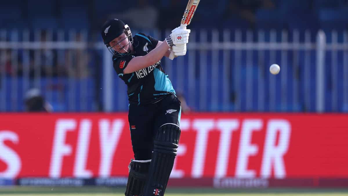 Women's T20 World Cup 2024: New Zealand dent India's semifinal chances ...